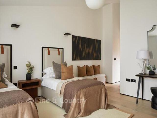 3 bedroom terraced house for sale in Hartdene Barns, Hartfield Road, Cowden, Kent, TN8