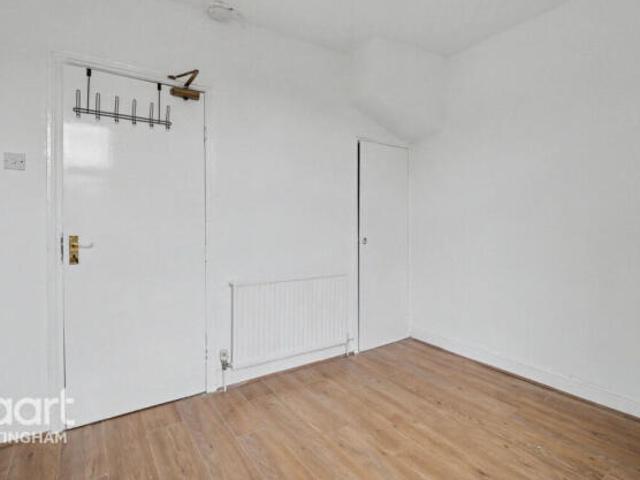 3 bedroom terraced house for sale in Hartley Road, Nottingham, NG7