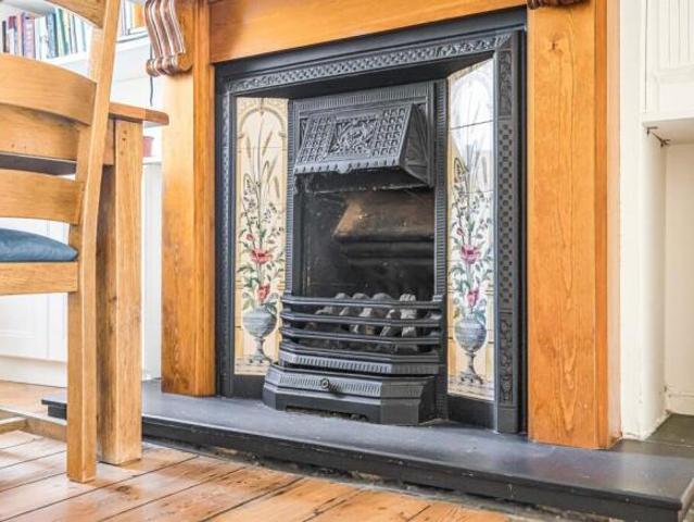 3 bedroom terraced house for sale in Hemdean Road, Caversham, Reading, RG4