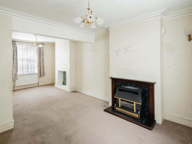 3 bedroom terraced house for sale in Henshaw Street, London, SE17