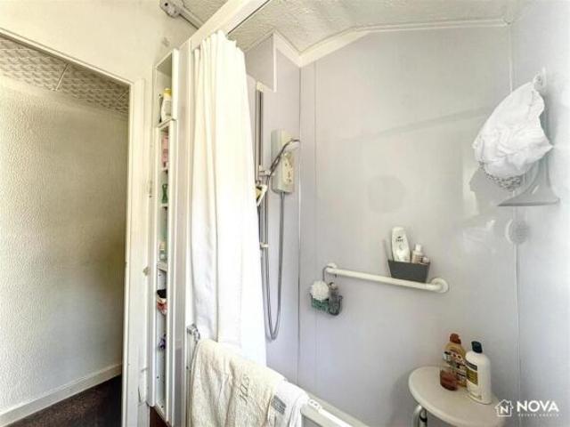 3 bedroom terraced house for sale in High Town Road, Luton, LU2