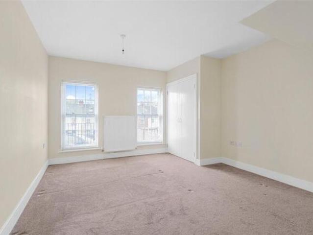 3 bedroom terraced house for sale in Highfield Road, Bushey, Hertfordshire, WD23