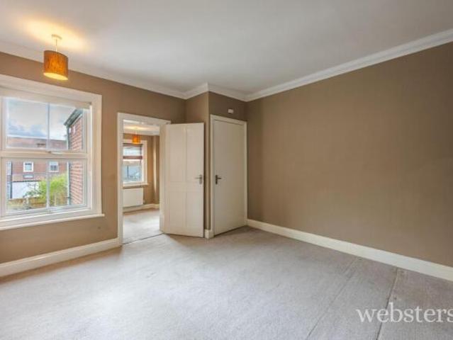 3 bedroom terraced house for sale in Highland Road, Norwich, NR2