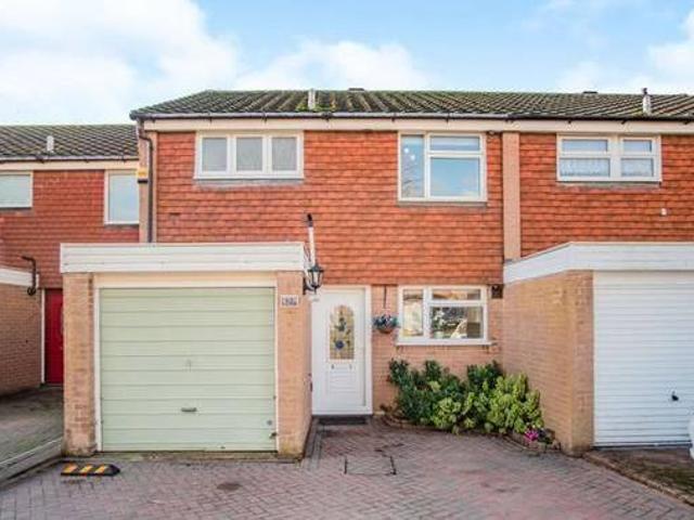 3 bedroom terraced house for sale in Highview Gravesend DA13