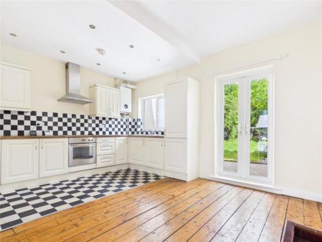 3 bedroom terraced house for sale in Highworth Road, Bristol, BS4