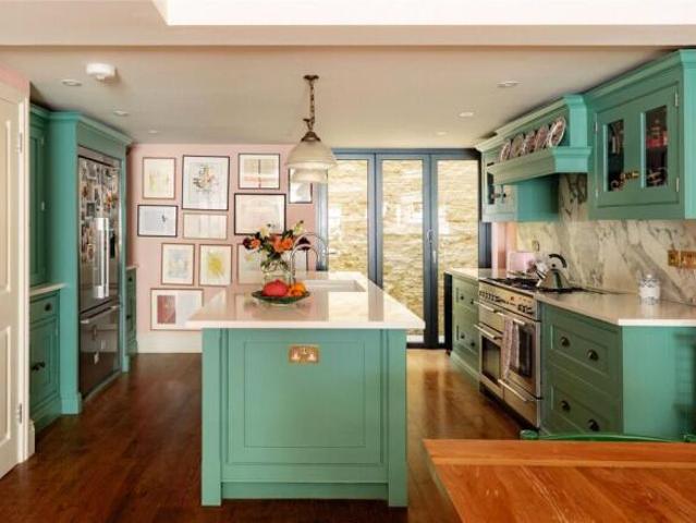 3 bedroom terraced house for sale in Hillgate Place, Kensington, London, W8