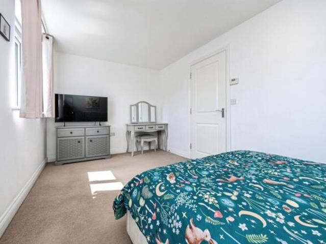 3 bedroom terraced house for sale in Hilton Close, Kempston, Bedford, MK42