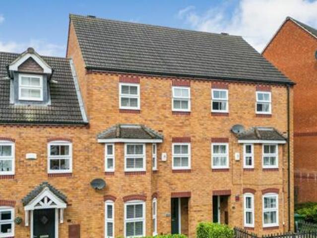 3 Bedroom Terraced House For Sale In Hilton