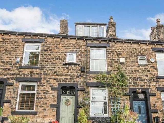 3 bedroom terraced house for sale in Huddersfield Road Delph Saddleworth OL3