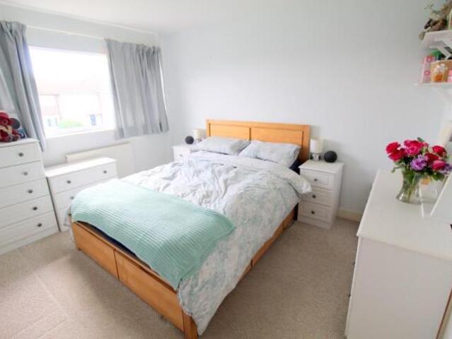 3 bedroom terraced house for sale in Humber Way, Langley, SL3