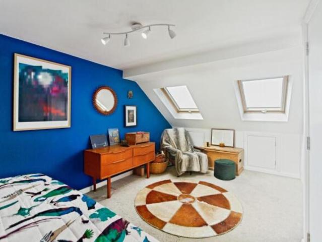 3 bedroom terraced house for sale in Hythe Road, Thornton Heath, CR7