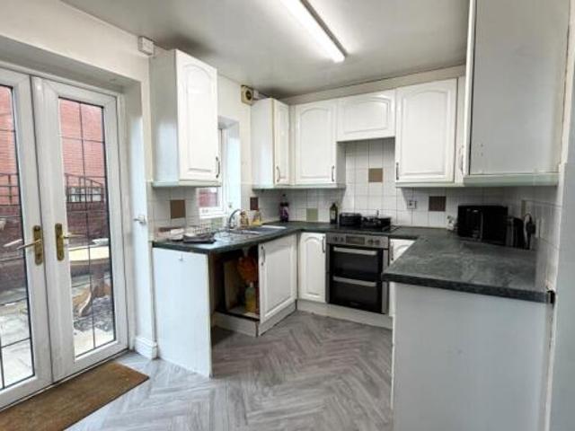 3 bedroom terraced house for sale in Hyde Road, Manchester, M18