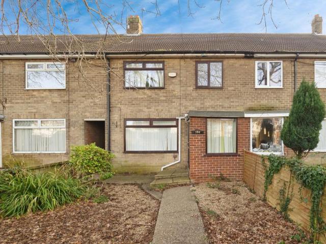 3 bedroom terraced house for sale in Ings Road, Hull, HU8