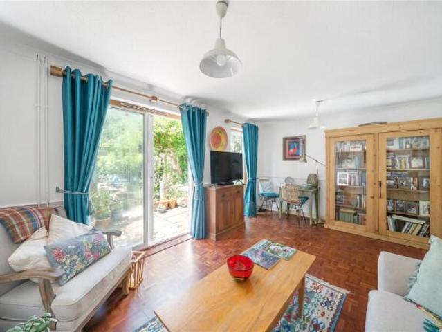 3 bedroom terraced house for sale in Inner Park Road, Southfields, London, SW19
