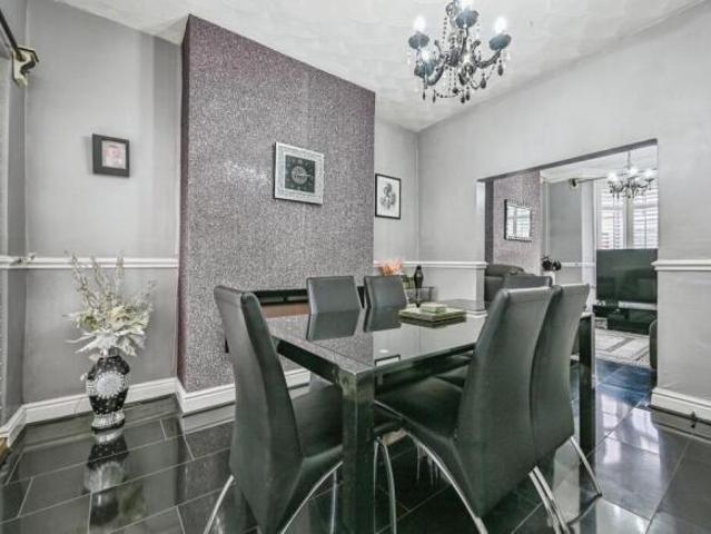 3 bedroom terraced house for sale in Isaac Street, Liverpool, Merseyside, L8