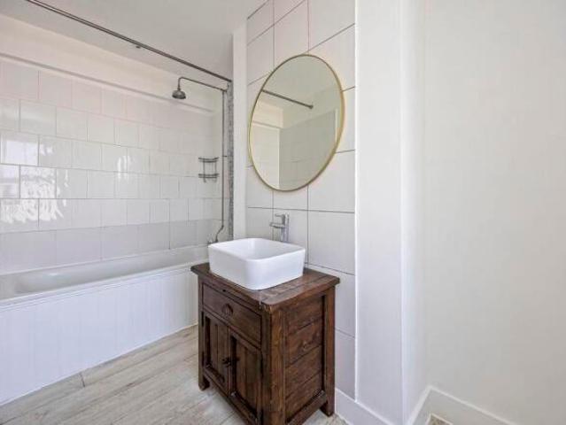3 bedroom terraced house for sale in Islingword Street, Hanover, Brighton BN2 9UR, BN2