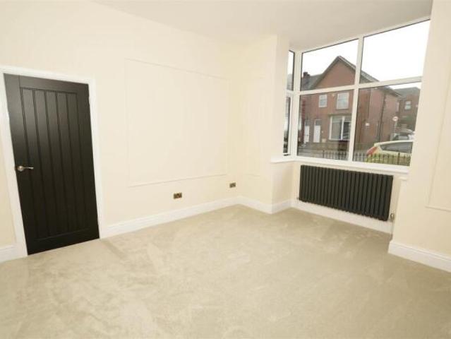 3 bedroom terraced house for sale in Ivy Rd, Smithills, BL1