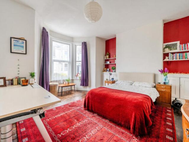 3 bedroom terraced house for sale in Ivydale Road, Plymouth, Devon, PL4