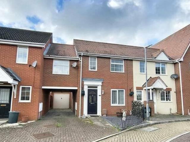 3 bedroom terraced house for sale in Jovian Way COLCHESTER CO4