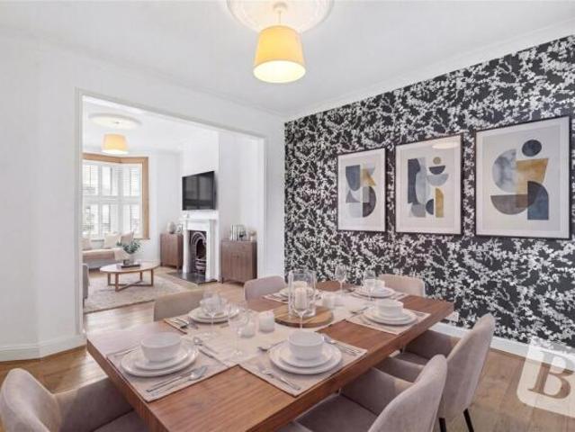 3 bedroom terraced house for sale in Oak Street, Romford, Essex, RM7