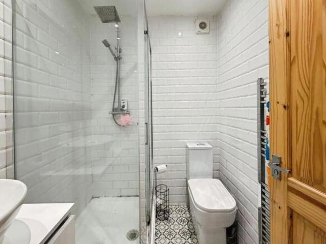 3 bedroom terraced house for sale in Oakley Road, Southampton, SO16 4LH, SO16