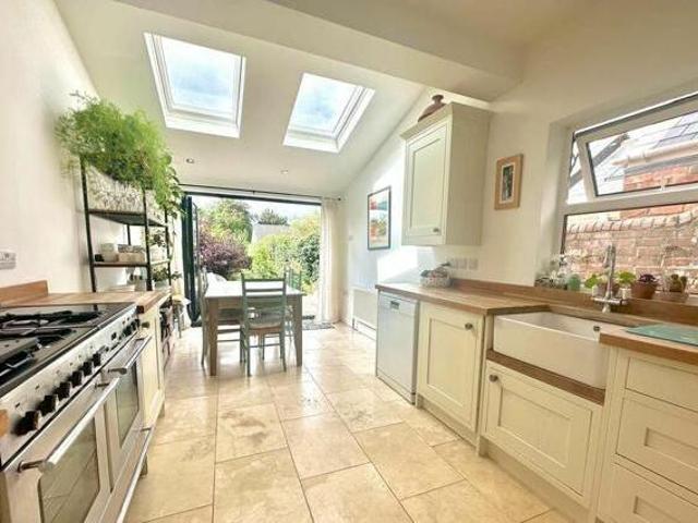 3 Bedroom Terraced House For Sale In Old Town