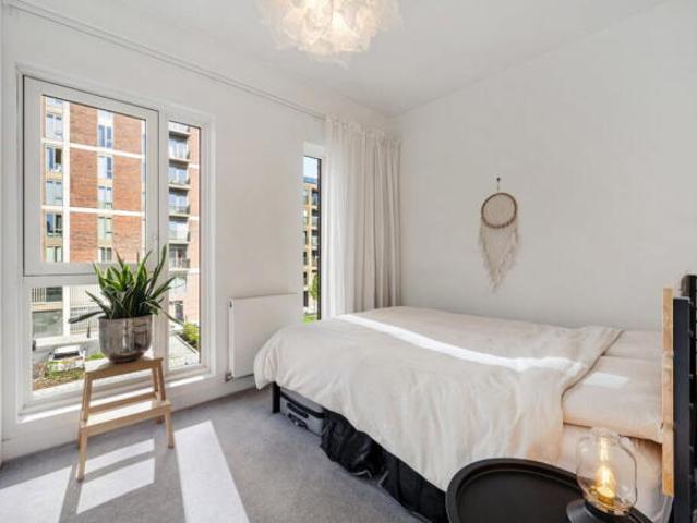 3 bedroom terraced house for sale in Oldfield Road, Salford, M5 4NE, M5