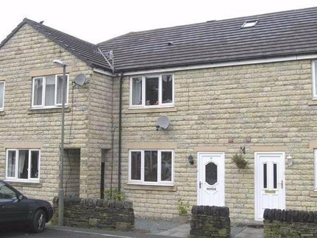 3 bedroom terraced house for sale in Osborne Place Hadfield Glossop SK13