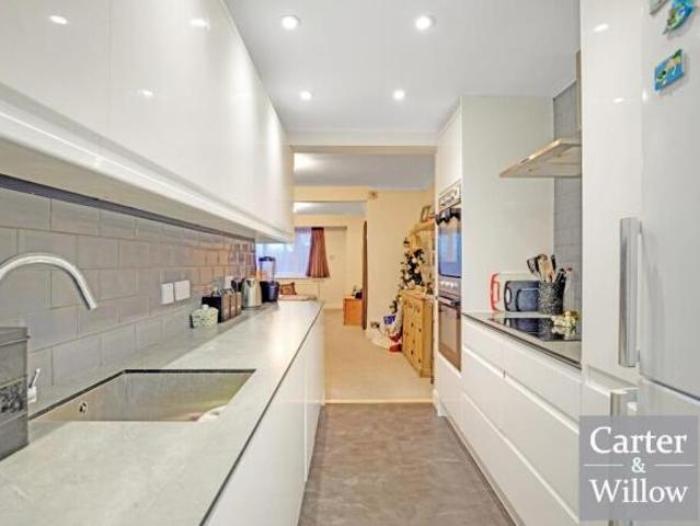 3 bedroom terraced house for sale in Oval Road North, Dagenham, RM10
