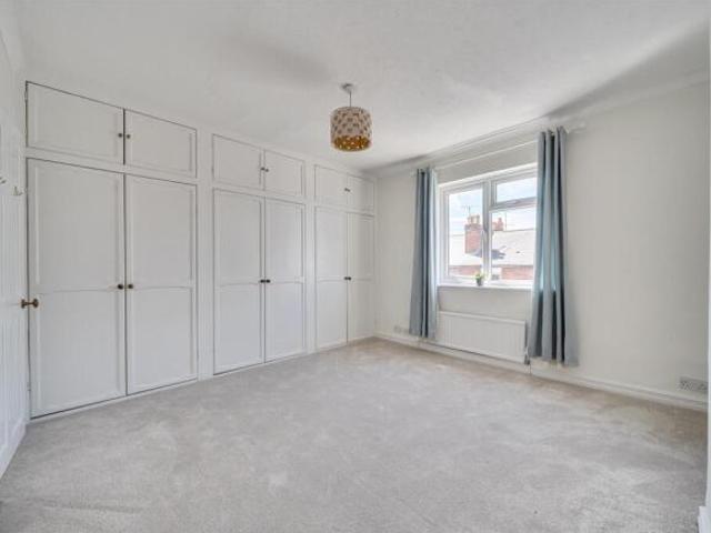 3 bedroom terraced house for sale in Oxford Street, Caversham, Reading, RG4