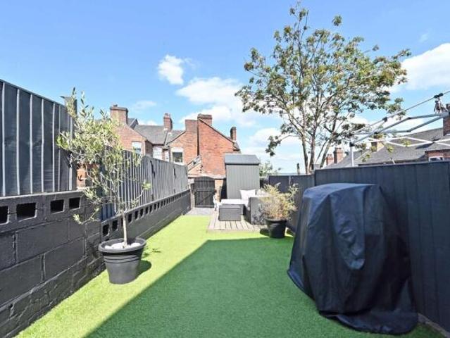 3 bedroom terraced house for sale in Oxford Street, Penkhull, Stoke on Trent, ST4
