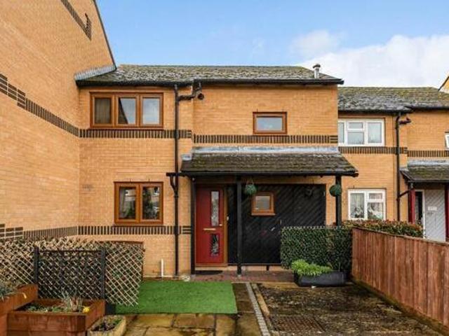 3 Bedroom Terraced House For Sale In Oxfordshire