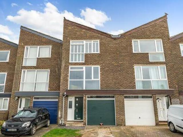 3 Bedroom Terraced House For Sale In Oxfordshire
