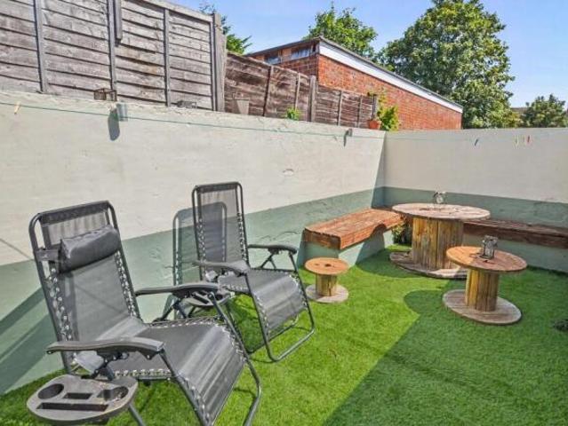3 bedroom terraced house for sale in Lower Thrift Street, Northampton, NN1