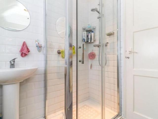 3 bedroom terraced house for sale in Longcliffe Path, Watford, WD19