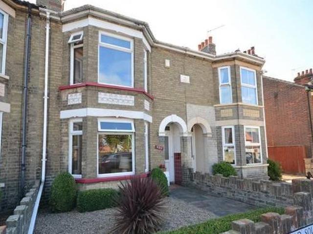 3 bedroom terraced house for sale in London Road South Pakefield Suffolk NR33