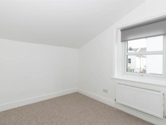 3 bedroom terraced house for sale in London Street, Worthing, BN11