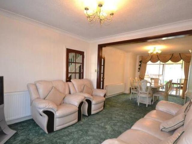 3 Bedroom Terraced House For Sale In London