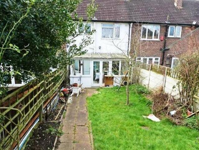 3 Bedroom Terraced House For Sale In London