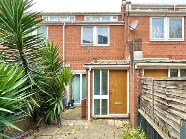 3 Bedroom Terraced House For Sale In London