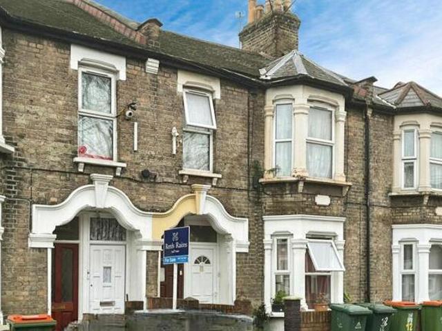 3 Bedroom Terraced House For Sale In London