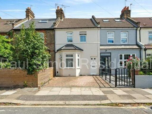 3 Bedroom Terraced House For Sale In London