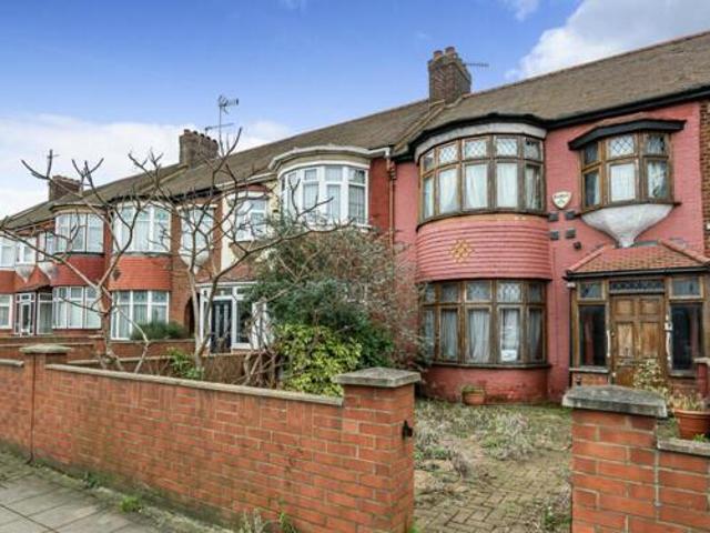 3 Bedroom Terraced House For Sale In London