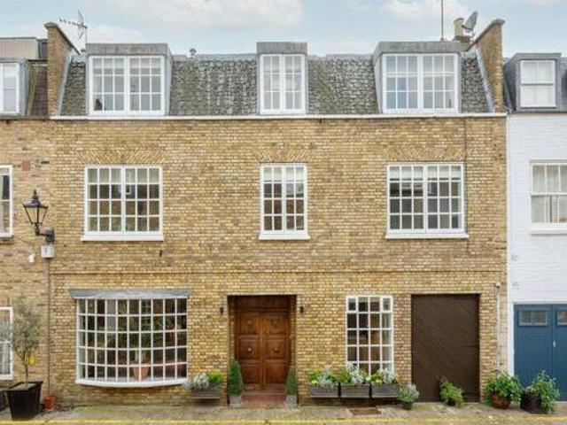 3 Bedroom Terraced House For Sale In London
