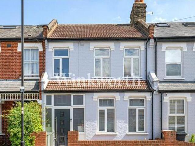 3 Bedroom Terraced House For Sale In London