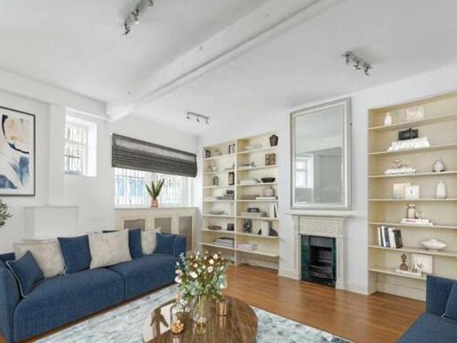 3 Bedroom Terraced House For Sale In London