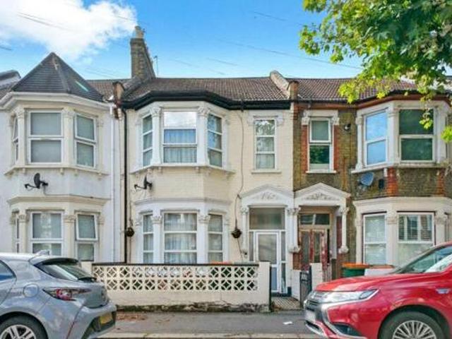3 Bedroom Terraced House For Sale In London