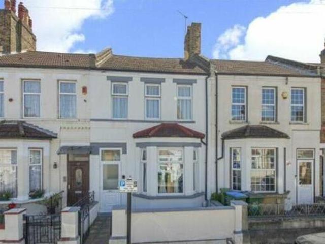 3 Bedroom Terraced House For Sale In London