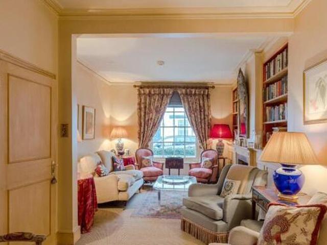 3 Bedroom Terraced House For Sale In London
