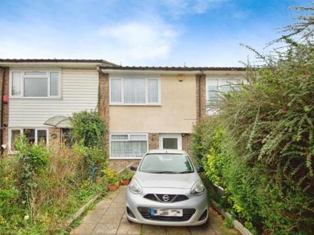 3 Bedroom Terraced House For Sale In London